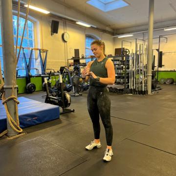 Athlete: Jennifer Obstoy | CrossFit Games