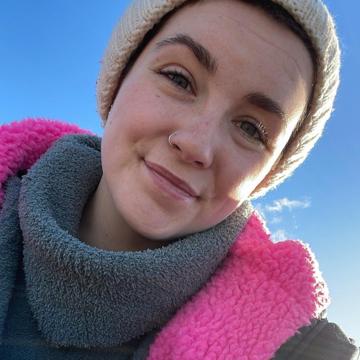 Athlete: Aimee McElhatton | CrossFit Games