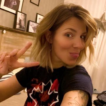 Athlete: ELISE BRANCOURT | CrossFit Games