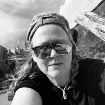 Athlete: Julie Carlson-Kulla | CrossFit Games